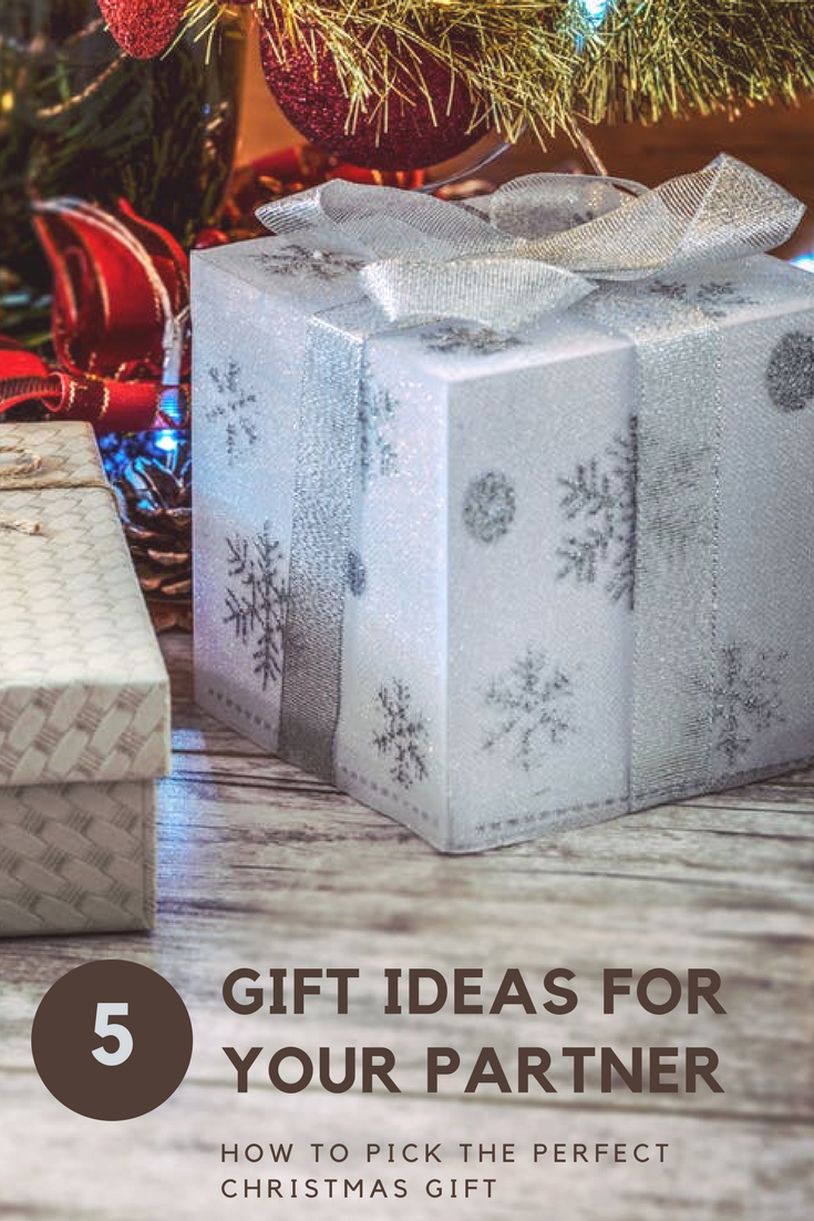 How to Pick the Perfect Christmas Gift for Your Partner – Erica R. Buteau
