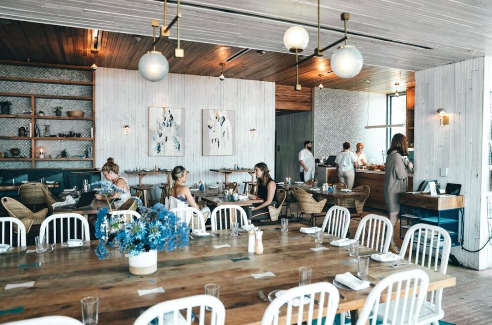 How to Choose Family-Friendly Restaurants During Your Next Vacation ...