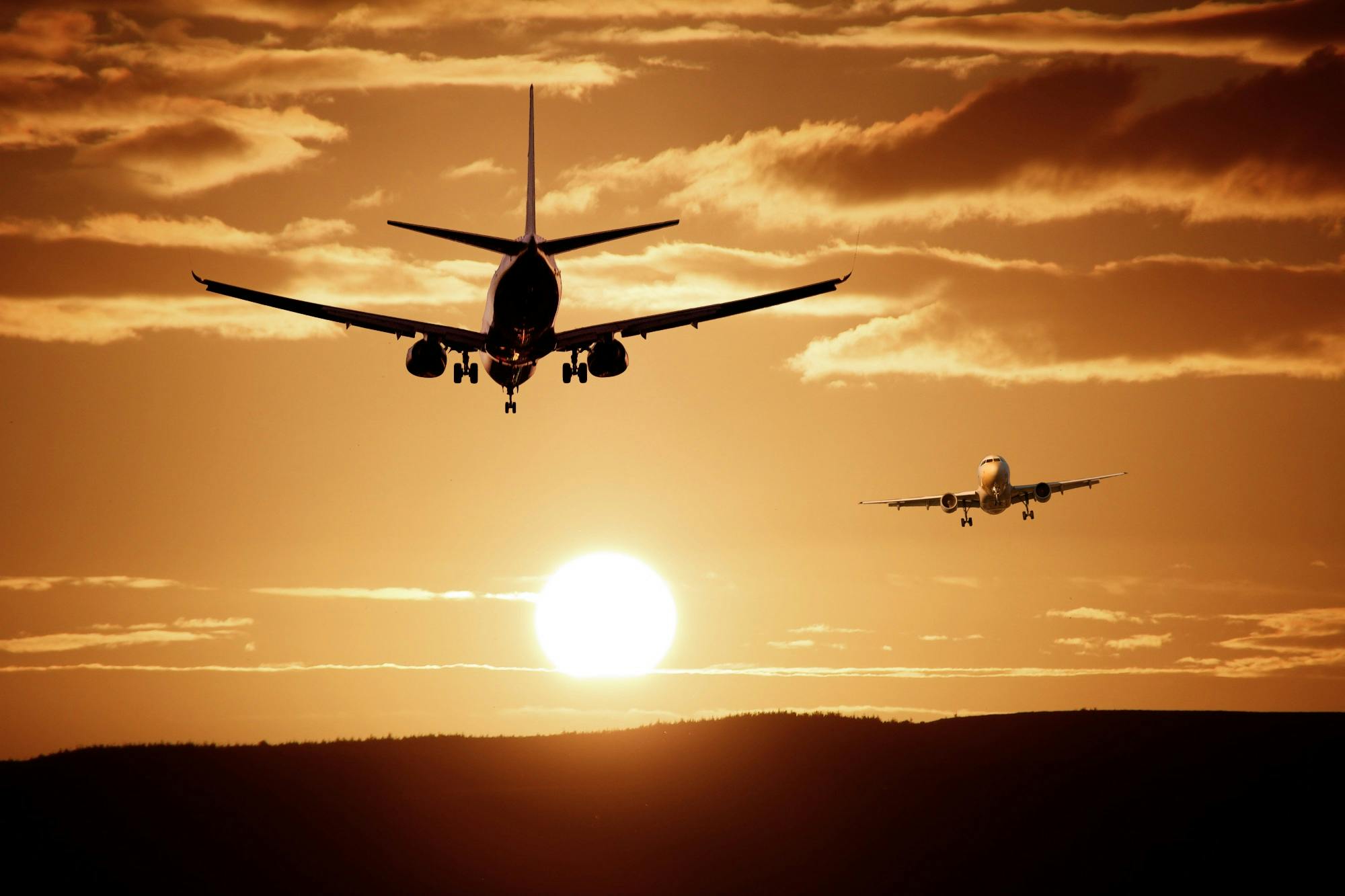 The 5 Most Important Components That Keep an Airplane Flying – Erica R ...